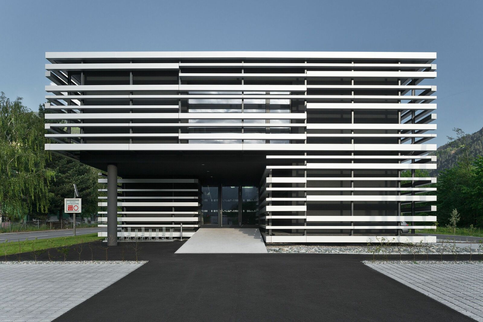 Gantner on expansion course - Gantner Instruments